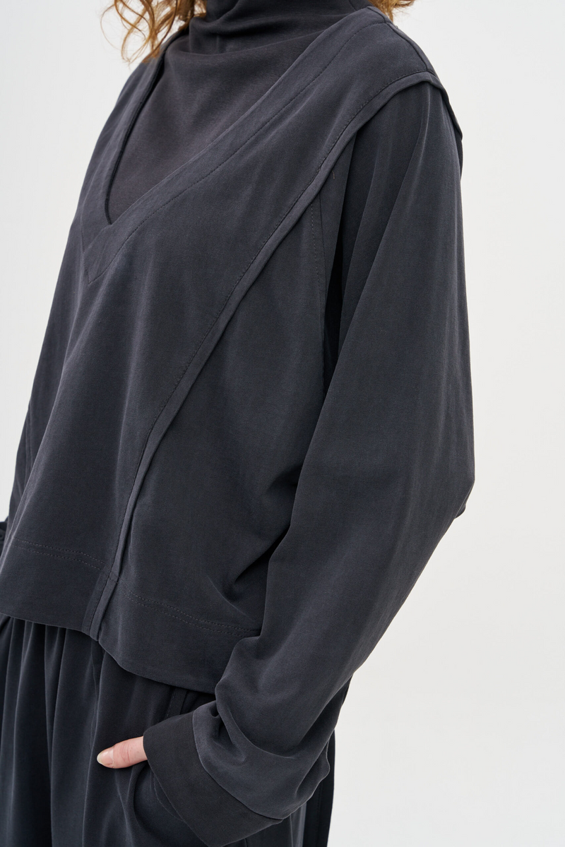 Julie Tunic | Available at Leon & Lulu
